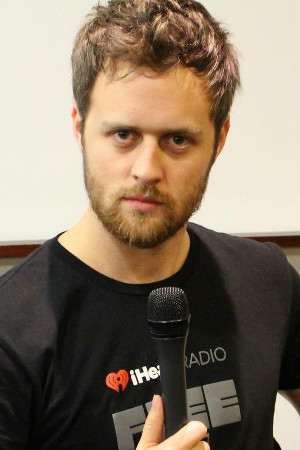 Alan Morrison - TheTVDB.com