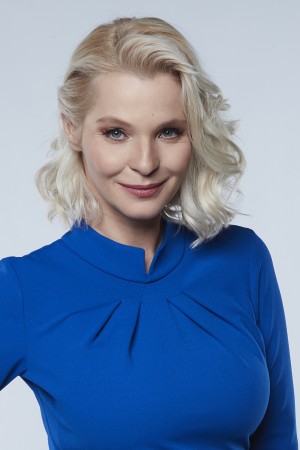 Host in Cápák között - TheTVDB.com