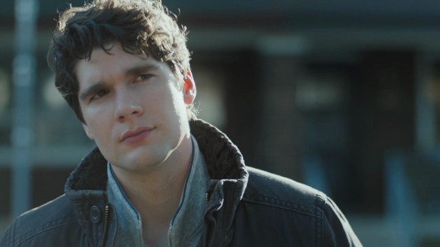 Tell Me Lies - I'd Like to Hold Her Head Under Water - TheTVDB.com